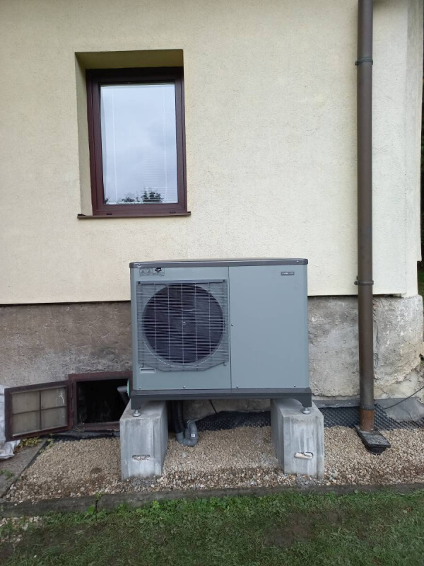 TČ NIBE vzduch-voda F2040-12 RD Prostřední Bludovice - Gast-Vytápění.cz